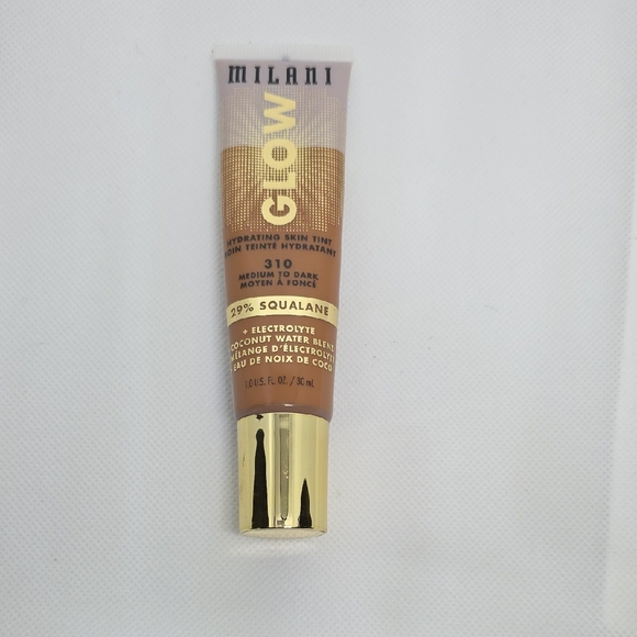 Milani | Makeup | Nwt Milani Glow Hydrating Skin Tint 3 Medium To Dark ...
